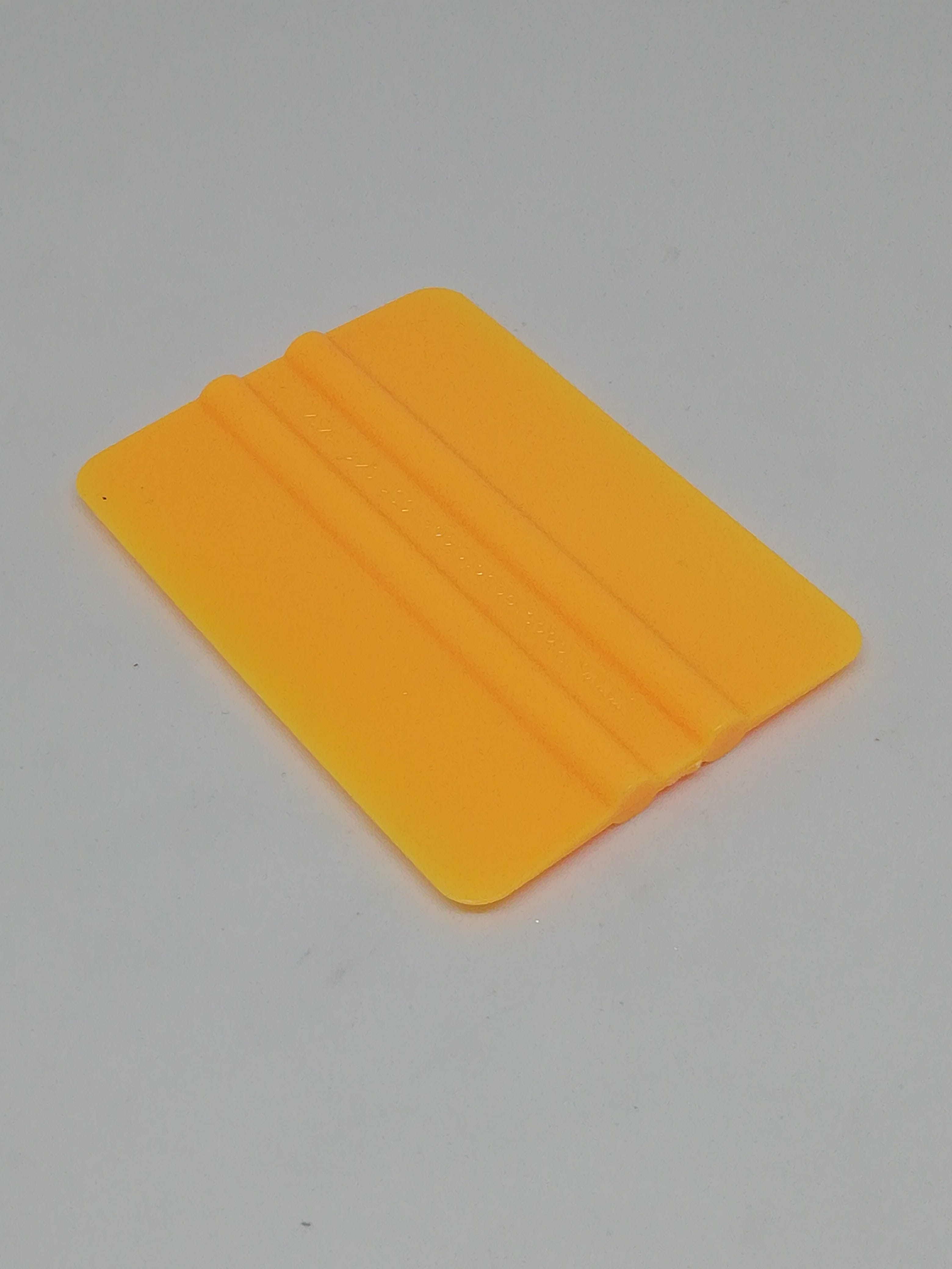 PLECA DE PLASTICO SENCILLA ECONOLINE 2.75X4" » HERRATECH